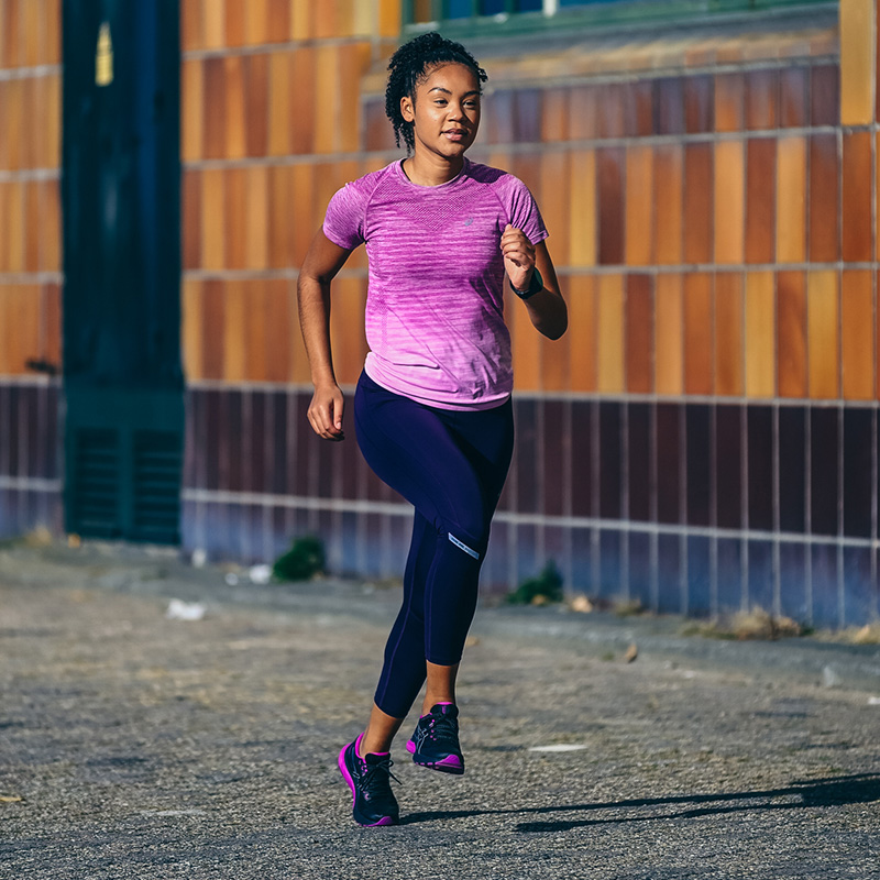 Mit ASICS Lite-Show erstrahlst du im Dunkeln