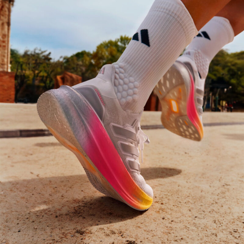 Upptäck adidas Ultraboost 5 och Ultraboost 5X | 21RUN